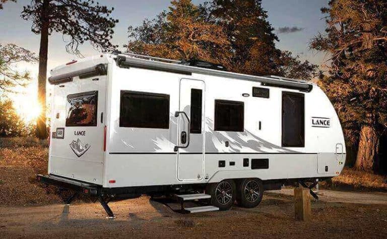 8 Best Winterized RVs for Extreme Cold - Carcody